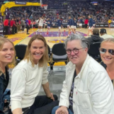 Leisha Hailey, Rosie O'Donnell et Kim Dickens ensemble lors d'un match ...