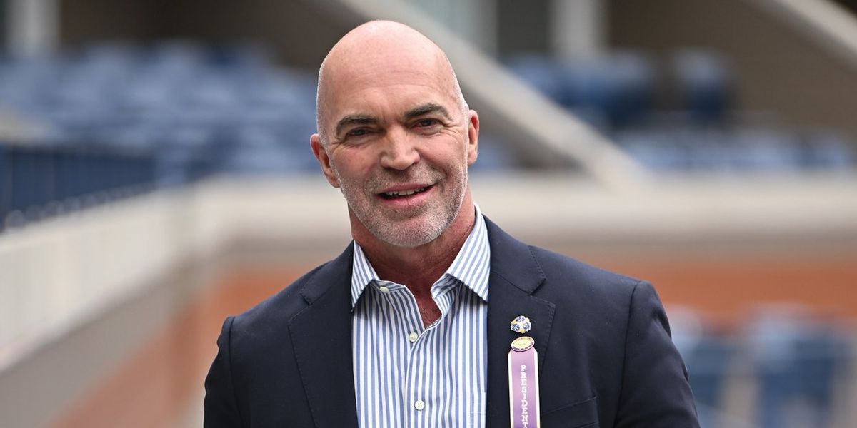 Don Sturz du Westminster Kennel Club explique pourquoi les chiens sont ...