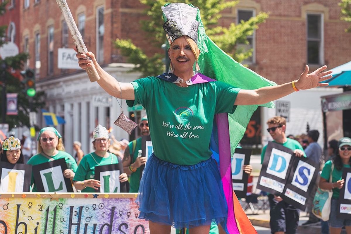 50 photos qui prouvent Outthudson Pride 2025 a transformé la ville en ...